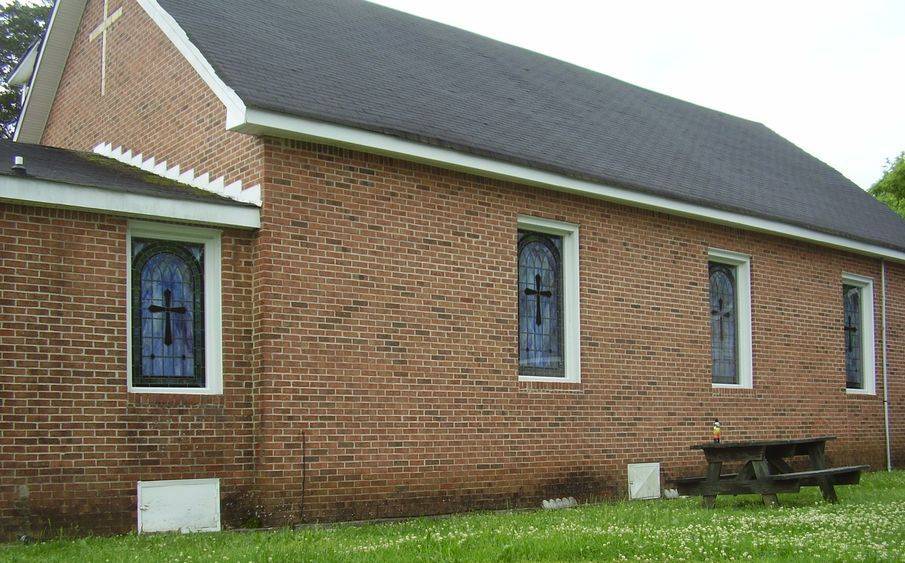 Stained Glass Windows at Hickory Grove Baptist Church in Castalian ...